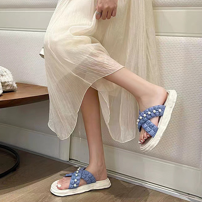 BLOOM STRIDE FEMALE SLIPPERS - Floras Life