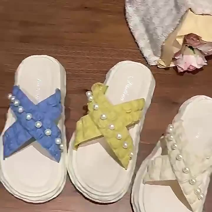 BLOOM STRIDE FEMALE SLIPPERS - Floras Life