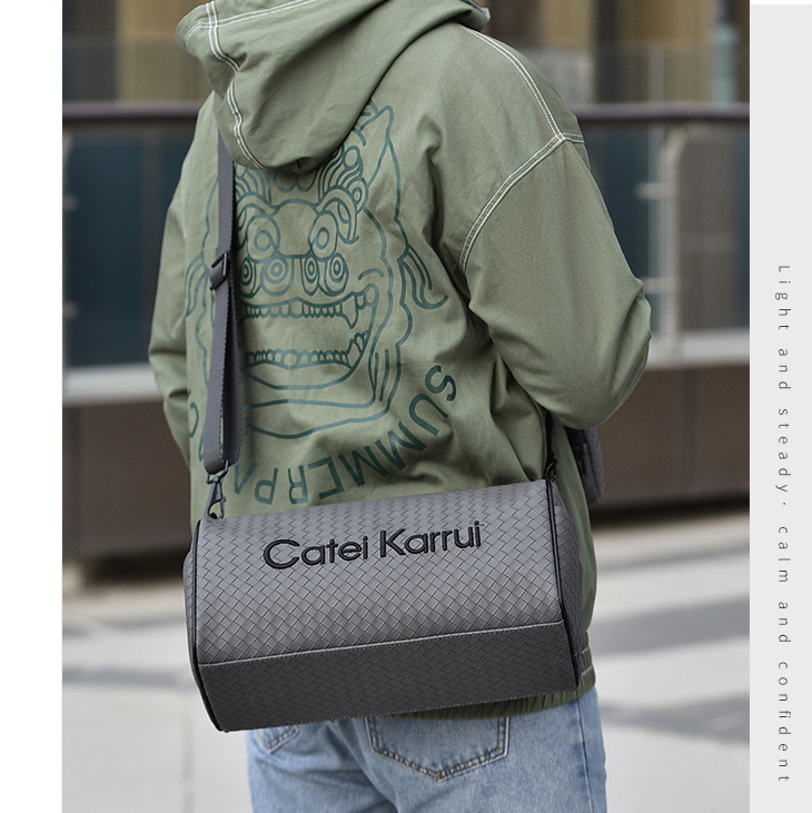 METRO LOOP MESSENGER BAG - OFF BEAT
