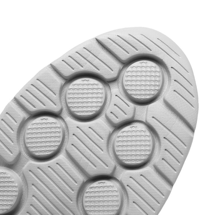 MountainQuest Outdoor Shoes - OFF BEAT