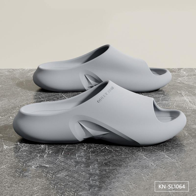 PUDDLE PROOF MEN'S SLIPPER - KICK NATIONS