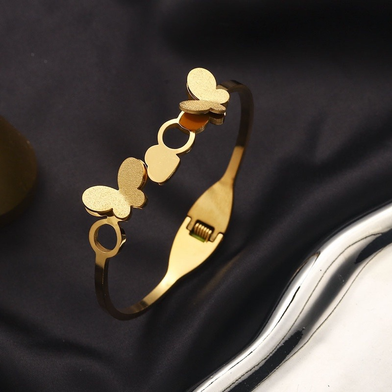 Elegant Style Heart Butterfly Charm Cuff Bracelet - Choosy Shop